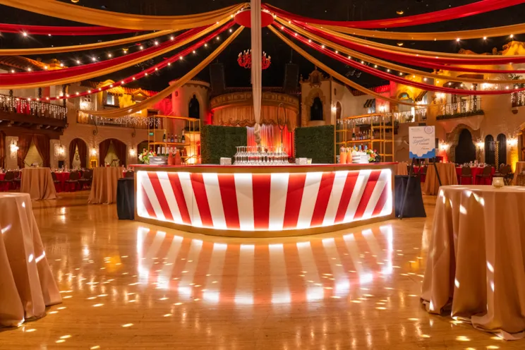 Five Ways To Elevate Your Corporate Event | Crystal Signature Events ...