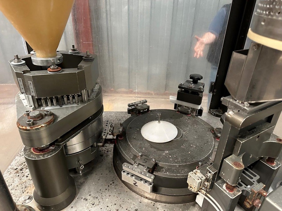 VersiFil AW Bohanan Automatic Capsule Filler | Indy Crossroads Equipment